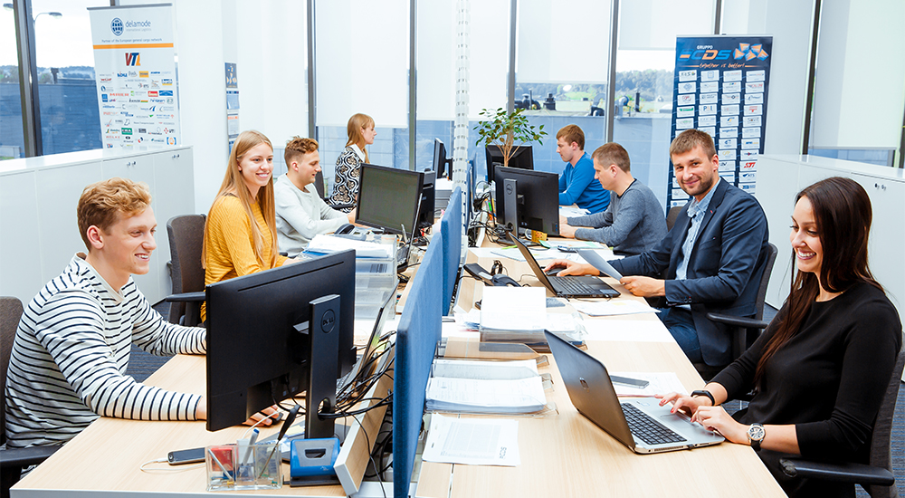 За Деламод България - Delamode Bulgaria